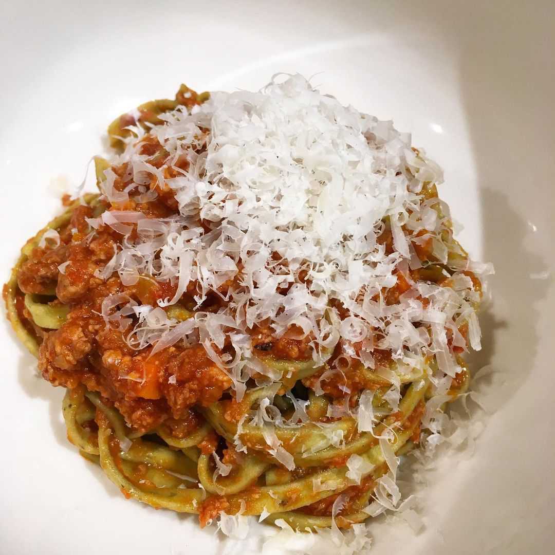 Spinach Linguine Bolognese With Parmigiano Reggiano